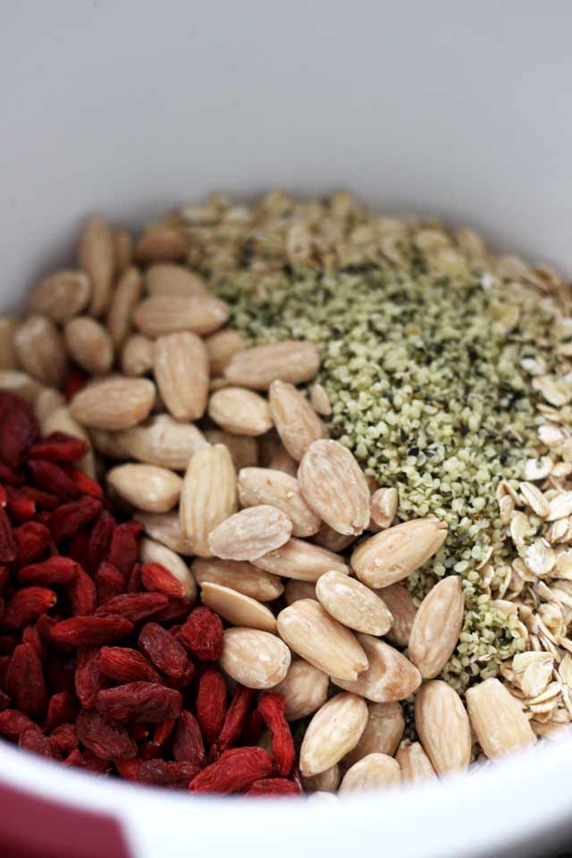 Muesli Recipe: A Healthy and Delicious Breakfast Idea • Happy Kitchen