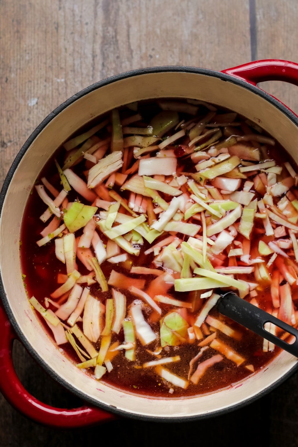 Easy Vegetarian Borscht Soup • Happy Kitchen