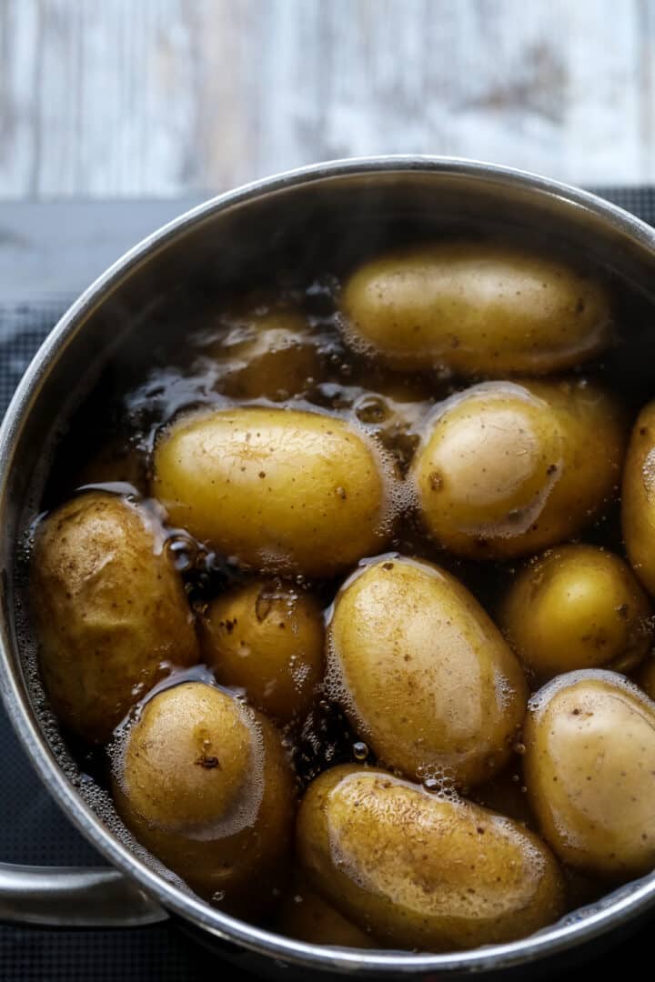 Papas Arrugadas Recipe (Canarian Wrinkled Potatoes) • Happy Kitchen